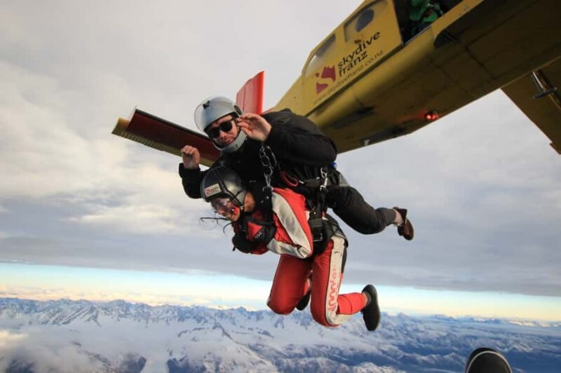 Franz Josef: 13,000ft, 16,500ft or 18,000ft Skydive - An In-Depth Look at the Skydive Experience