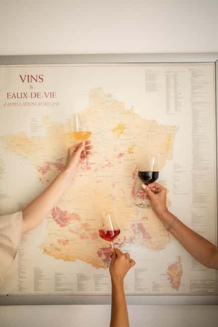 Frecnh Wine Tasting in City Center of Nice - Group Size and Atmosphere