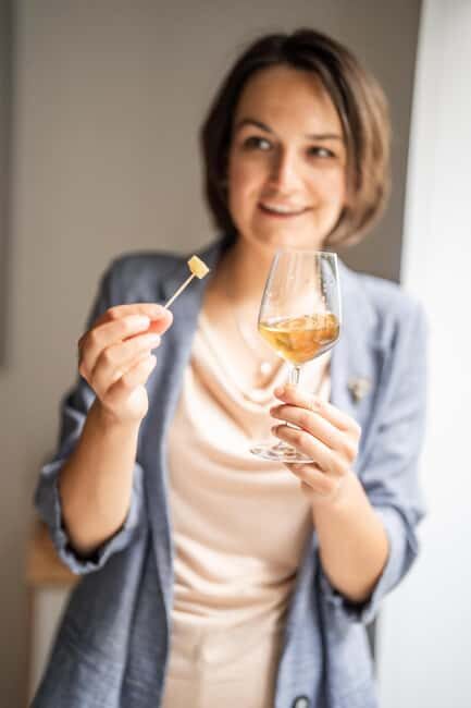 Frecnh Wine Tasting in City Center of Nice - Duration and Practical Details