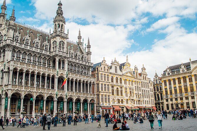 Free tour of Brussels in Italian ( with booking fee) - FAQ