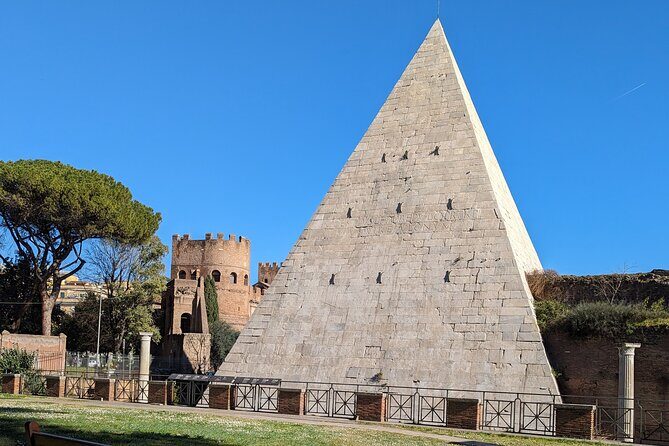 Free Urban Trekking with an Archaeologist - Practical Information