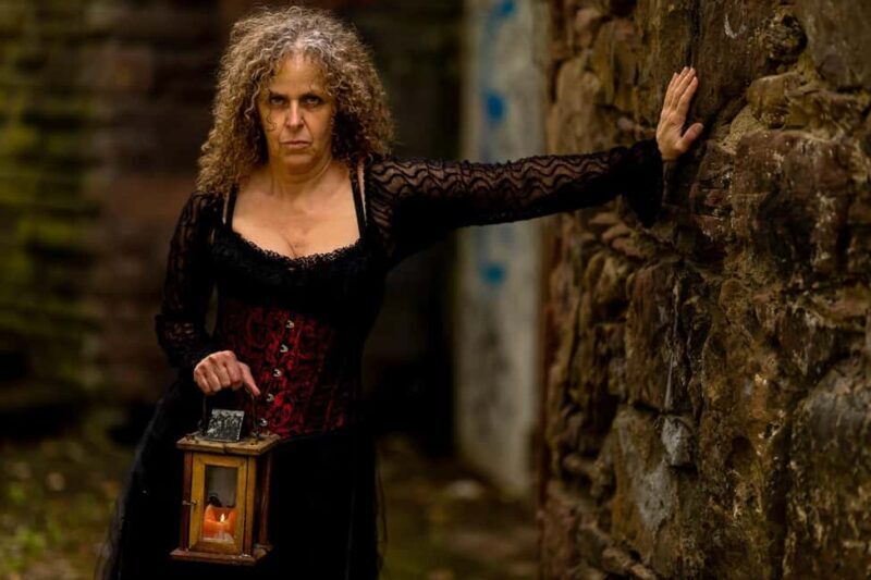 Freiburg: Acting tour "Witches, Torture, Stake" with Historix-Tours - An In-Depth Look at the Freiburg Witch Tour