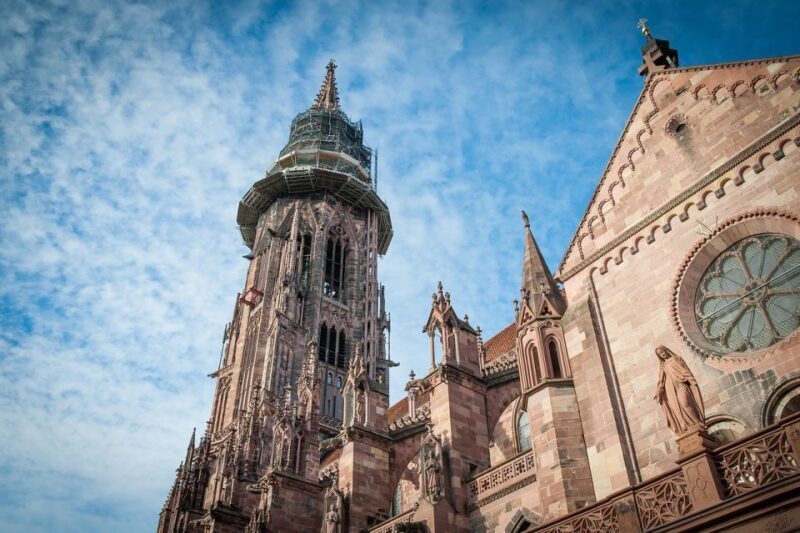 Freiburg im Breisgau: old town privat walking tour Italian - An In-Depth Look at the Freiburg Old Town Tour