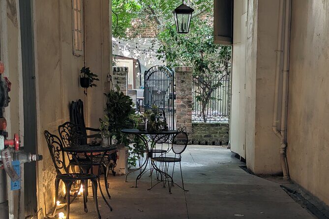French Quarter Favorites: New Orleans Landmarks Walking Tour - What’s Included & What Not
