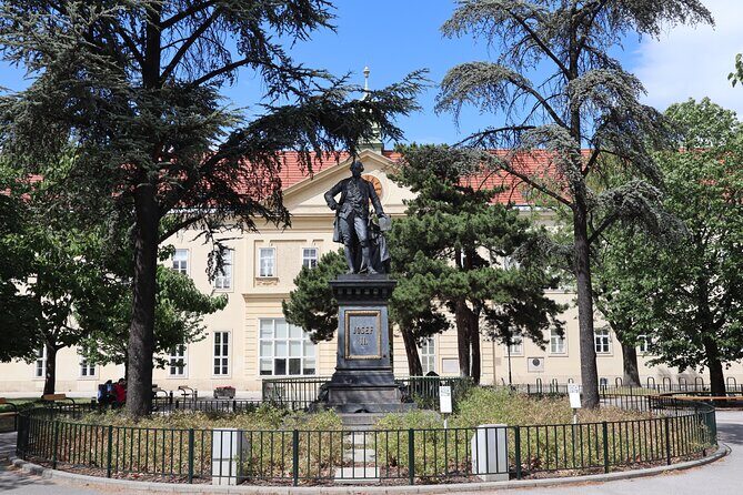 Freud - Inside the mind of a Genius - Who Should Book This Experience?