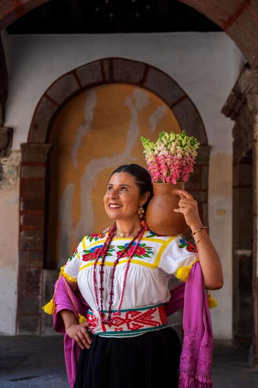 Frida for a day in Xochimilco - FAQ