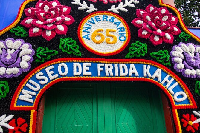 Frida Kahlo Museum with an expert - Exploring Mexico City’s Artistic Heart: The Frida Kahlo Museum with an Expert