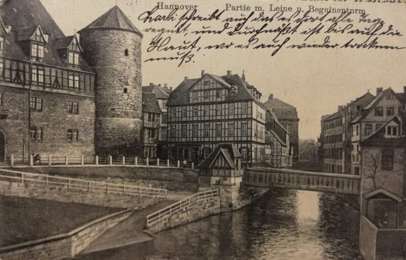 Fritz Haarmann - Die Mördertour - Accessibility and Practicalities