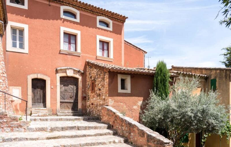 From Aix-en-Provence: Wine & Luberon Villages Full-day Tour - Transportation & Group Size