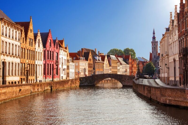 From Amsterdam: Day Trip to Bruges in Spanish or English - The Balance of Guided and Free Time