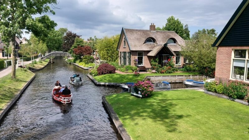 From Amsterdam: Giethoorn Small Group Tour with Boat Ride - A Complete Look at the Giethoorn Small Group Tour