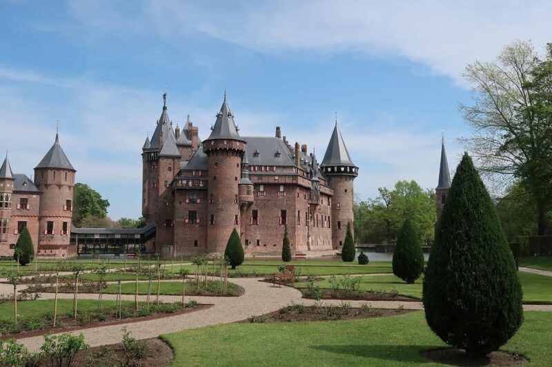 From Amsterdam: Muiderslot and De Haar Castle Tour - Authentic Reviews and Insights