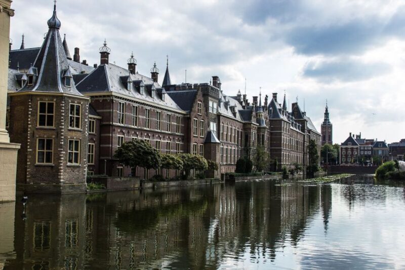 From Amsterdam: The Hague and Delft Sightseeing Tour - Who Will Love This Tour?