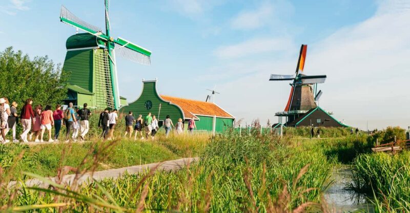 From Amsterdam: Zaanse Schans, Edam, Volendam & Marken - Key Points: