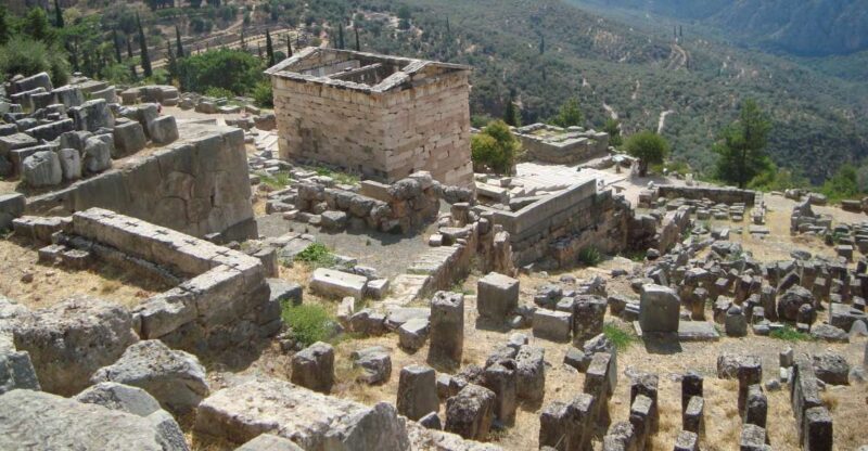 From Athens: Full Day Private Tour of Delphi - Key Points