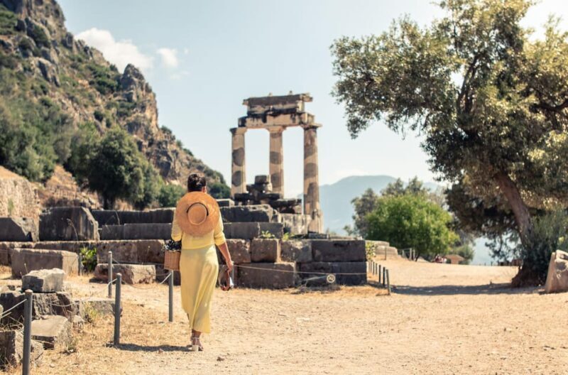 From Athens: Private Delphi and Thermopylae Guided Day Trip - The Journey Begins: Convenience and Comfort
