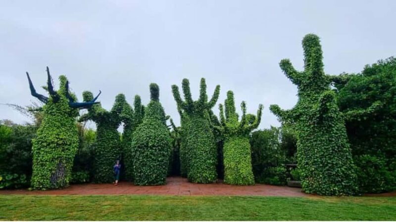 From Auckland: Hobbiton & Hamilton Gardens Small Group Tour - What makes this tour worth it?