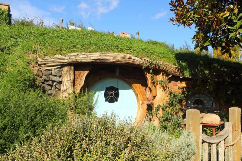 From Auckland: Hobbiton Movie Set Private Tour (Flexible) - Exploring the Itinerary in Depth