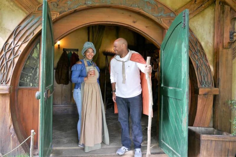 From Auckland: Hobbiton & Waitomo Caves Full-Day Trip - Return Journey and Hotel Drop-Off