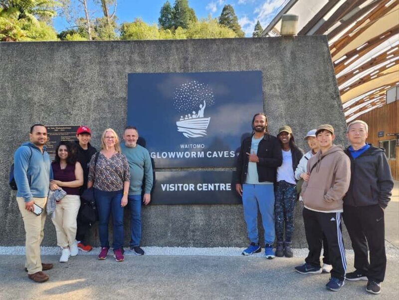 From Auckland: Hobbiton, Waitomo Caves & Kiwi House Tour - FAQ