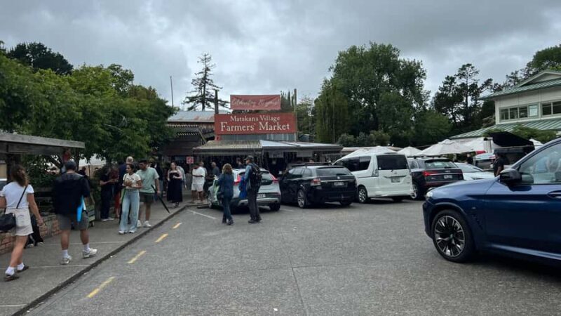 From Auckland: MATAKANA VILLAGE MARKET & WINE/SCULPTURE TOUR - Discovering Matakana: The Village Market Experience