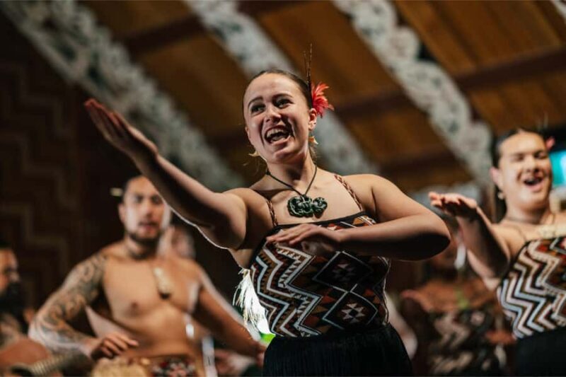 From Auckland: Rotorua Te Puia, Haka & Polynesian Spa Tour - Key Points