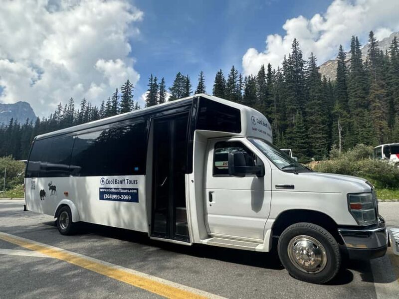 From Banff/Canmore: Moraine Lake, Lake Louise 1.5 hrs Each - FAQ