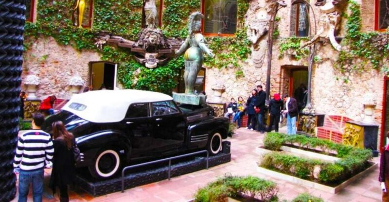 From Barcelona: Dalí Triangle and Cadaques Tour - Discovering Salvador Dalí’s Roots and Surrealist Legacy