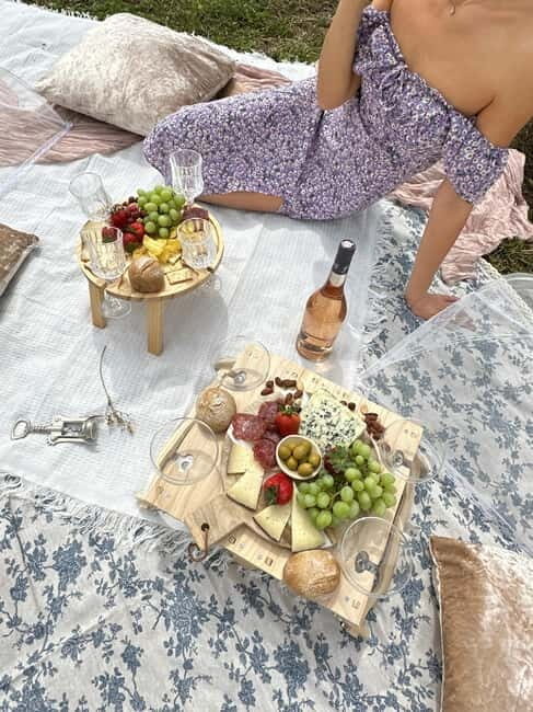 From Barcelona: PRIVATE Horseback Ride + Tapas + Picnic - FAQ