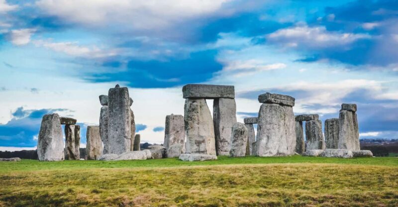 From Bath: Stonehenge & the Cotswolds Day Tour with Entry - An In-Depth Look at the Itinerary