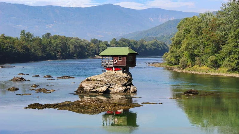 From Belgrade: Sargan 8 Railway and Wooden City 1 Day Tour - Key Points