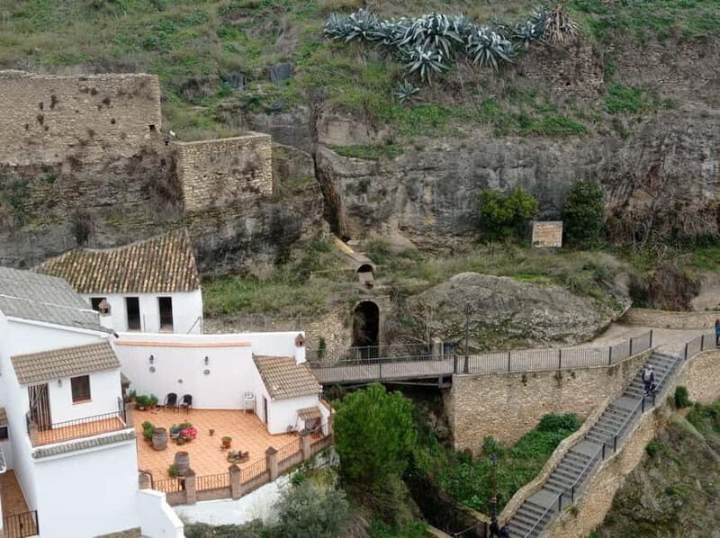 From Benalmadena: Ronda+Setenil de las Bodegas Day Trip - Who Should Consider This Tour?