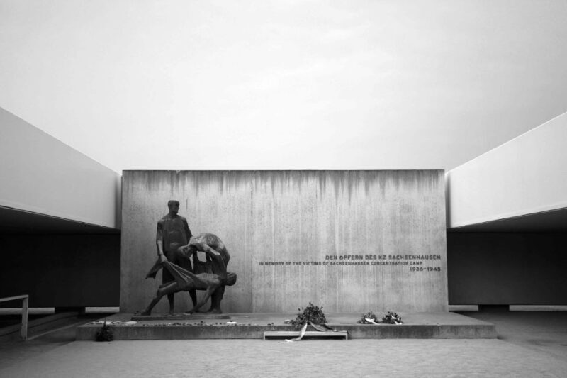 From Berlin: Licensed Sachsenhausen Tour with max. 15 people - The Sum Up
