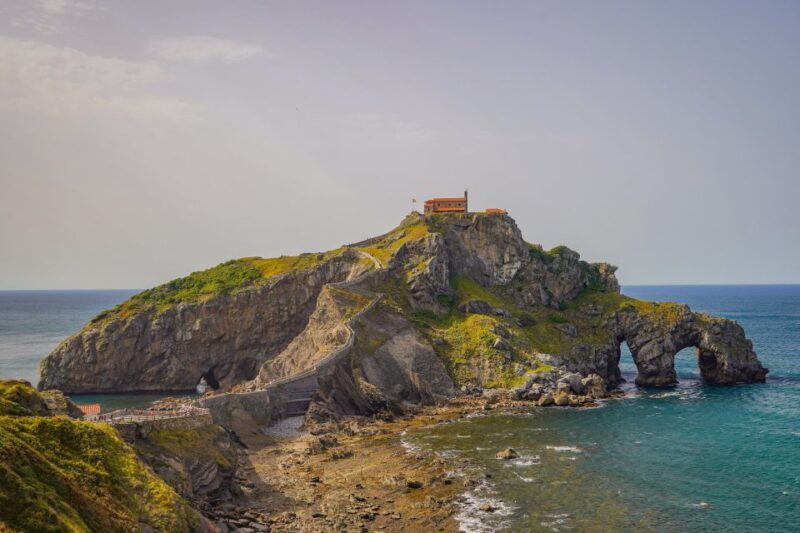 From Bilbao: Gaztelugatxe with Access, Bermeo and Gernika - Key Points