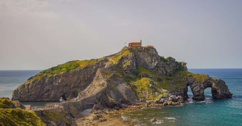 From Bilbao: Gaztelugatxe with Access, Bermeo and Gernika - Starting Off: Convenience and Comfort