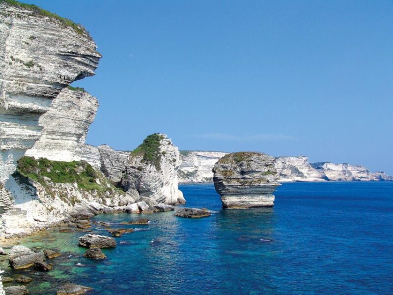 From Bonifacio: Cruise of the Cliffs and the Lavezzi Islands - Key Points