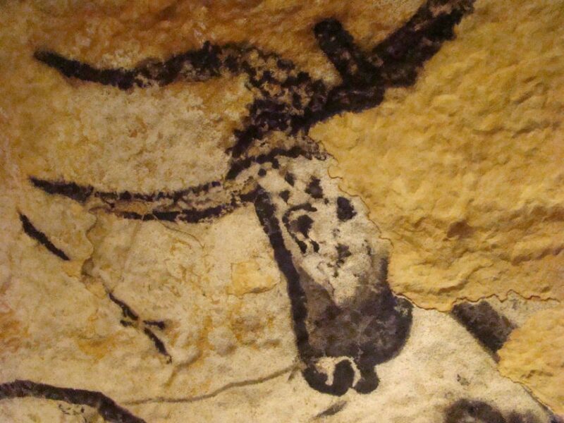 From Bordeaux: Lascaux and Dordogne Valley Private Tour - A Deep Dive into the Experience