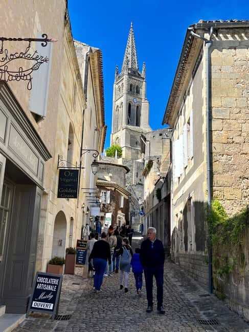 From Bordeaux: Saint-Emilion Guided Wine Tasting Tour - FAQ