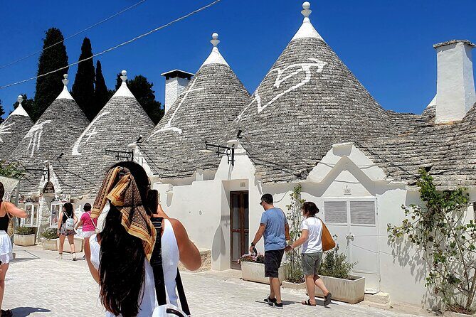 from Brindisi: Alberobello, Locorotondo, Ostuni & Apulian brunch - FAQ