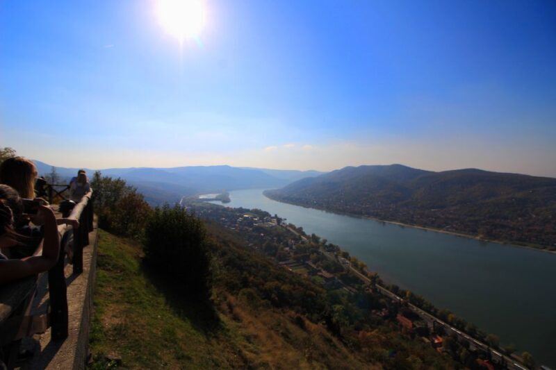 From Budapest: Danube Bend & Szentendre Tour with Lunch - Detailed Breakdown of the Itinerary