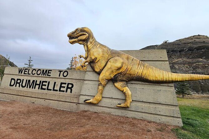 From Calgary: Drumheller Badlands Private Tour (Small Group) - Exploring the Drumheller Badlands Private Tour from Calgary