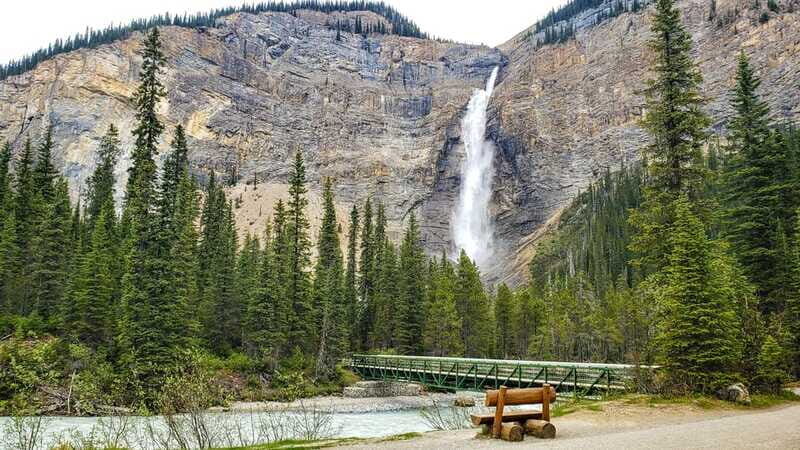 From Calgary: Moraine & Louise Lake, Banff & Falls Day Trip - Who Will Love This Tour