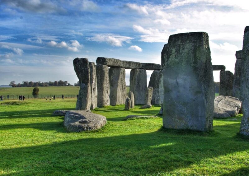 From Cambridge: Guided Day Tour to Bath and Stonehenge - Key Points
