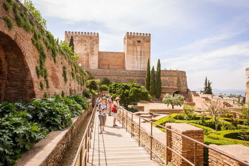 From Costa del Sol: Granada Full-Day Tour - Exploring the Itinerary in More Detail