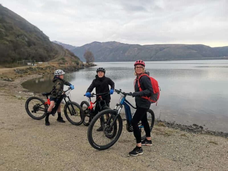 From Cromwell: Lake Dunstan Trail E-Bike Hire & Shuttle - An In-Depth Look at the Lake Dunstan Trail E-Bike Tour