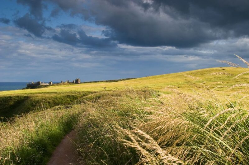 From Edinburgh: Glamis and Dunnottar Castles Tour in Italian - What Travelers Have Said