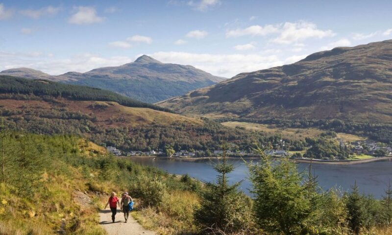 From Edinburgh: Glasgow & Scottish lakes Spanish Tour - Who Should Consider This Tour?