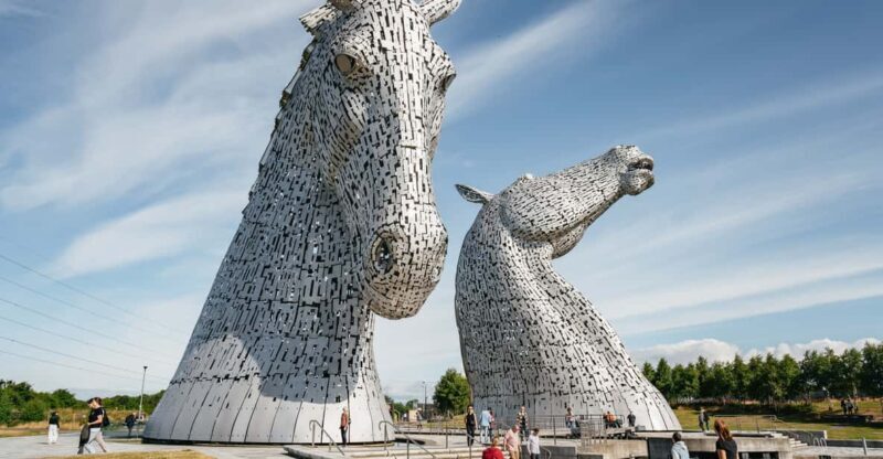 From Edinburgh: Loch Lomond, Stirling Castle & Kelpies Tour - From Edinburgh: Loch Lomond, Stirling Castle & Kelpies Tour