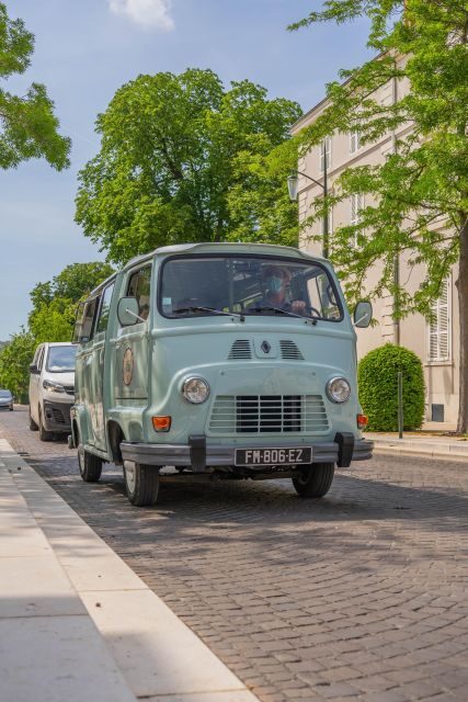 From Epernay : Champagne tasting with a vintage car - Key Points