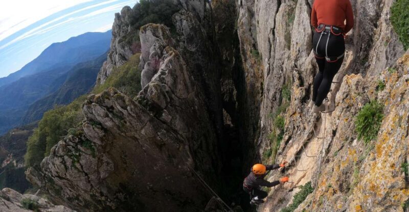 From Estepona: Vía Ferrata de Benalauria climbing tour - From Estepona: Vía Ferrata de Benalauria Climbing Tour